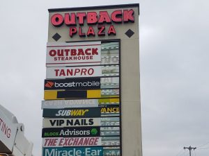Multi-Tenant Signage: How To Make Your Businesses Stand Out